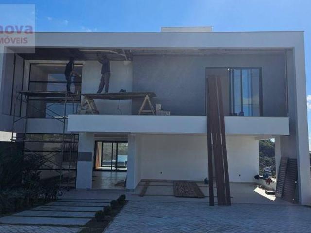 Luxuosa Casa com 4 qtos/3 suítes/closet/banheira/gourmet/piscina/4 vagas, à venda, 470 m² por R$ 2.7
