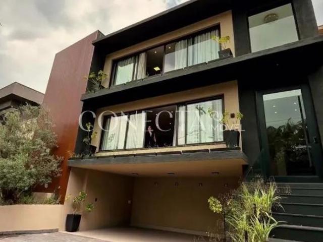 Luxuosa Casa com 5 suítes em Alphaville Conforto e Elegância em Barueri!