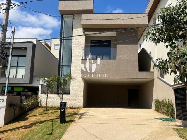LUXUOSA CASA À VENDA!
