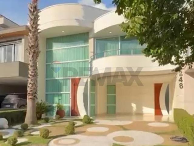 luxuosa casa a venda, totalmente mobiliada, com projeto de Aquiles Kilaris e decoração de Iara Kilar