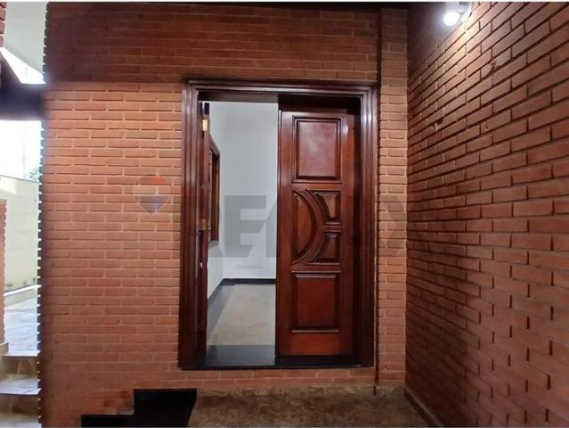 Luxuosa Casa à Beira Mar em Peruíbe para Alugar