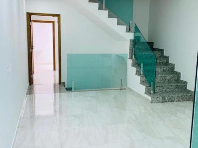 Luxuosa casa de 3 quartos e 3 suites na Penha, Sao Paulo SP, com 2 salas, 4 banheiros, 5 vagas e 220