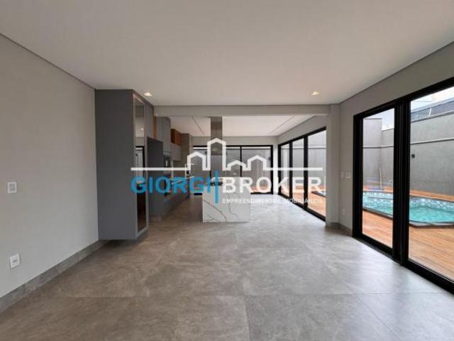 Luxuosa casa de 3 suítes no Condomínio Residencial Gaivota II em São José do Rio Preto SP 235 m²