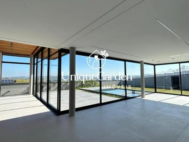 Luxuosa Casa de 4 suítes à venda no Condomínio Reserva do Paratehy em São José dos Campos SP 600m²