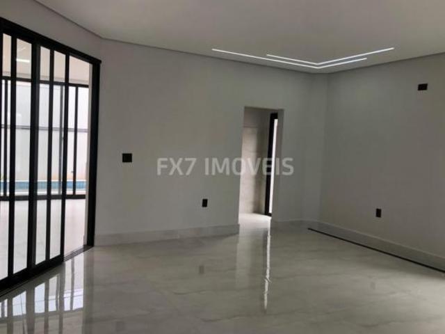 Luxuosa Casa de Condomínio à Venda em Hortolândia SP Parque Ortolândia 4 Quartos, 4 Suítes, 3 Sal