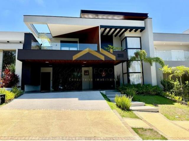 Luxuosa Casa de Condomínio à Venda em Indaiatuba SP no Residencial Duas Marias: 4 Quartos, 4 Suítes