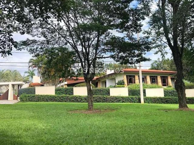 Luxuosa Casa de Condomínio com 6 Dormitórios no Condomínio Chácara Santa Maria, Votorantim