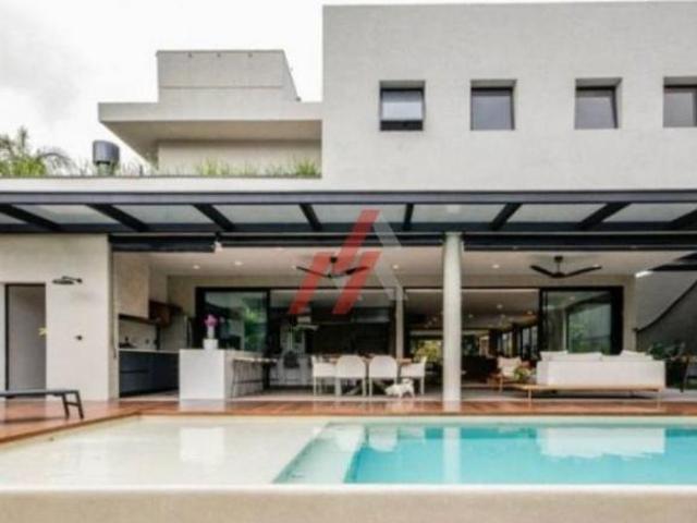 Luxuosa casa de alto padrão em condomínio à venda em Alphaville Residencial um, Barueri SP: 4 quarto