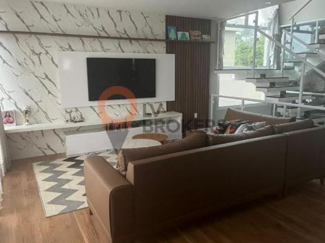 Casa de alto padrão à venda no Aruã Brisas Mogi das Cruzes | 4 suítes, piscina e 329 m²