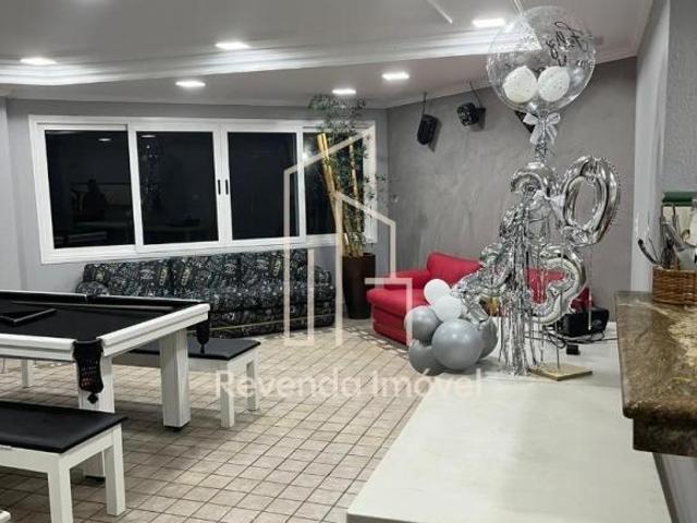 Luxuosa casa em condomínio à venda em Aldeia da Serra: 4 quartos, 2 suítes, 5 ba