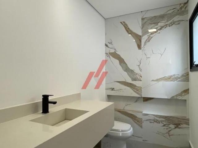 Luxuosa casa em condomínio à venda em Alphaville, Santana de Parnaíba SP: 4 quartos, 4 suítes, 3 sal
