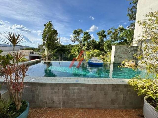 Luxuosa casa em condomínio à venda em Alphaville, Santana de Parnaíba SP: 5 quartos, 4 suítes, 3 sal