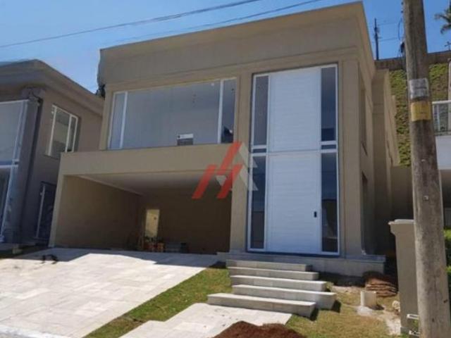 Luxuosa casa em condomínio à venda em Alphaville, Santana de Parnaíba SP: 3 quartos, 3 suítes, 3 sal