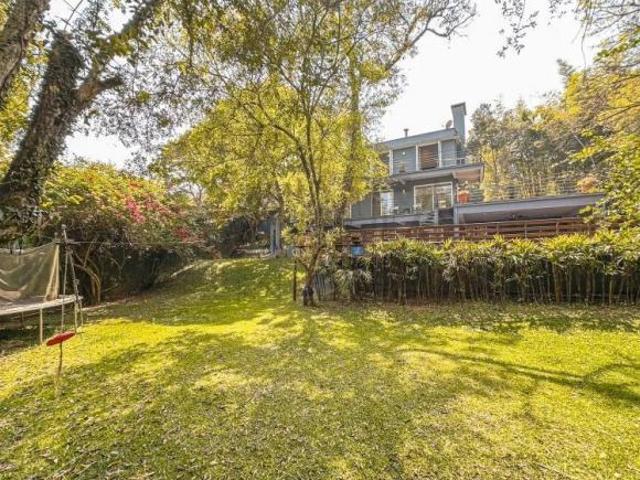 Luxuosa Casa em Condomínio à Venda em Carapicuíba SP, Chácara dos Lagos Granja Viana: 4 Quartos, 2