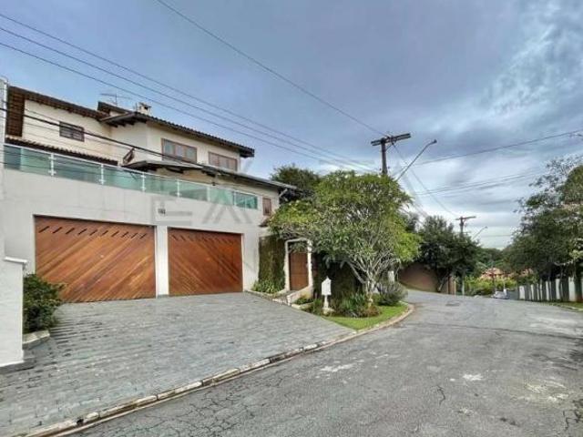 Luxuosa Casa em Condomínio à Venda em Carapicuíba SP, Condomínio Terras do Madeira: 4 Quartos, 2 Suí