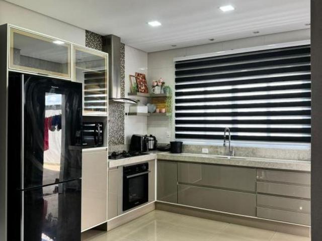 Luxuosa casa em condomínio à venda em Hortolândia SP, Parque Ortolândia, 3 suítes, 2 salas, 4 banhei