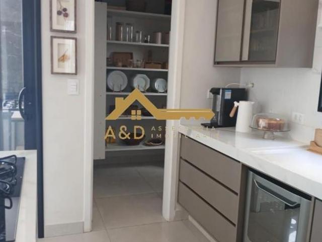 Luxuosa Casa em Condomínio à Venda em Indaiatuba SP 4 Quartos, 4 Suítes, 2 Salas, 5 Banheiros, 4 V