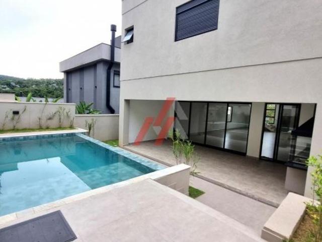 Luxuosa casa em condomínio à venda em Santana de Parnaíba SP, Cidade Tamboré: 4 quartos, 4 suítes, 3