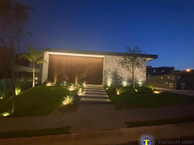 Luxuosa casa em condomínio à venda em Sousas: 4 quartos, 4 suítes, 6 banheiros, 463m² de área e 3 va