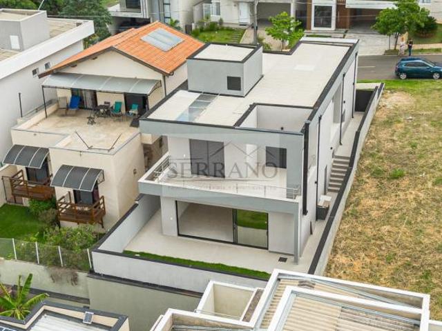 Luxuosa casa em condomínio à venda em Valinhos SP, no bairro Pinheiros, com 3 quartos, 3 suítes, 3 s