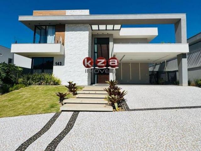 Luxuosa casa em condomínio à venda em Valinhos SP, no Condomínio Residencial Ypê Dourado: 3 quartos