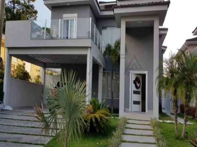 Luxuosa casa em condomínio para venda ou locação em Cotia SP Condomínio Vintage: 4 quartos, 4 suít