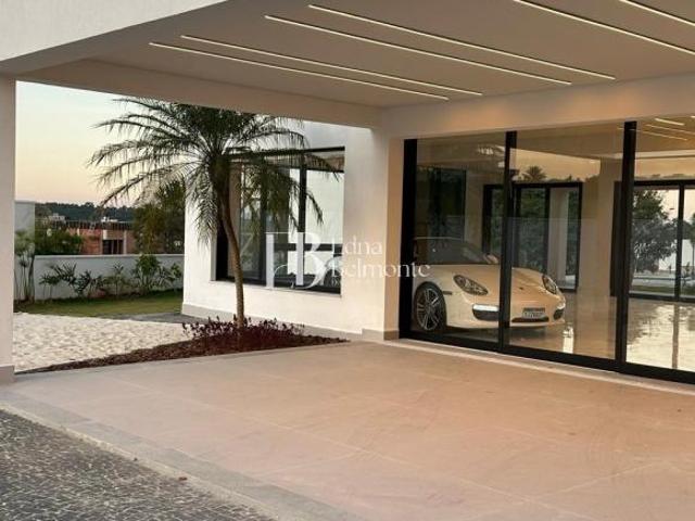 Luxuosa casa para venda no Condomínio Fazenda Serra Azul ITUPEVA/SP