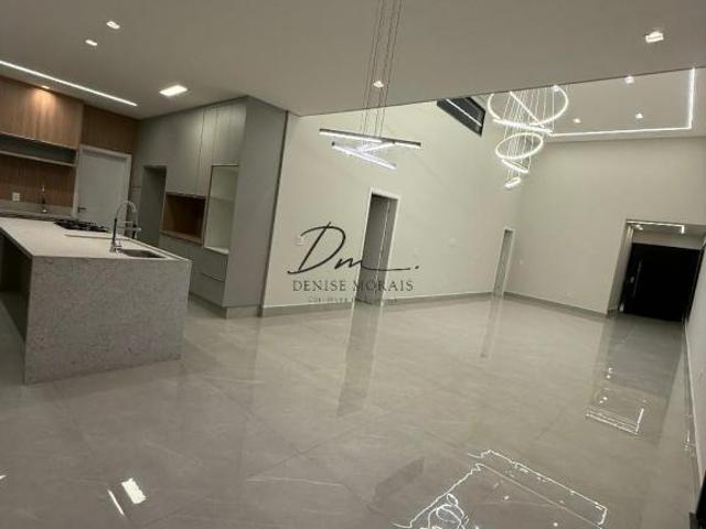 Luxuosa Casa Térrea de Alto Padrão no Alphaville Castello 4 Suítes com closet