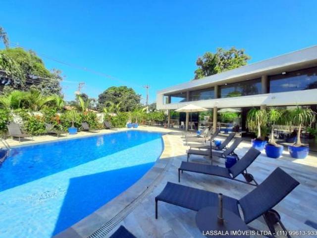 Luxuosa Casa Tríplex no Condomínio Cambury Residence II – A 200m da Praia de Cambur