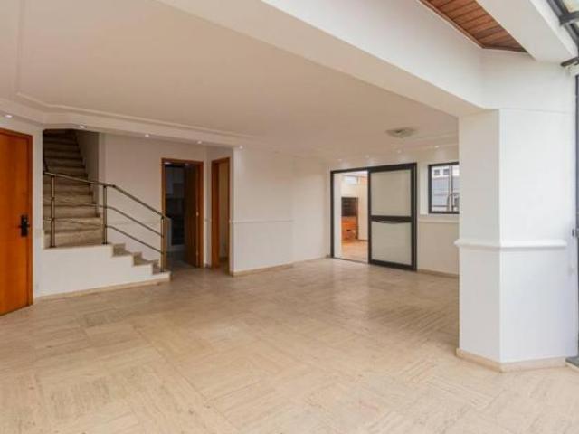 Luxuosa Cobertura à Venda na Vila Mariana 3 Suítes, Piscina e 3 Vagas R$ 2.300.000