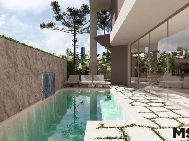Luxuosa Residência Cond Rivelare Barigui em Santa Felicidade