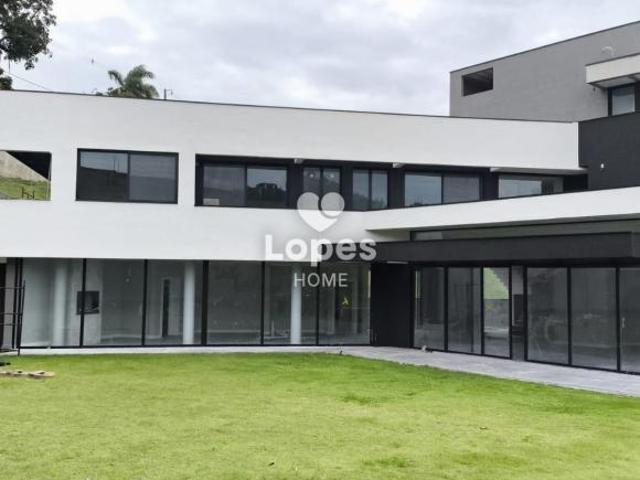 LUXUOSA RESIDÊNCIA | RESIDENCIAL WEEKEND | 4 SUÍTE