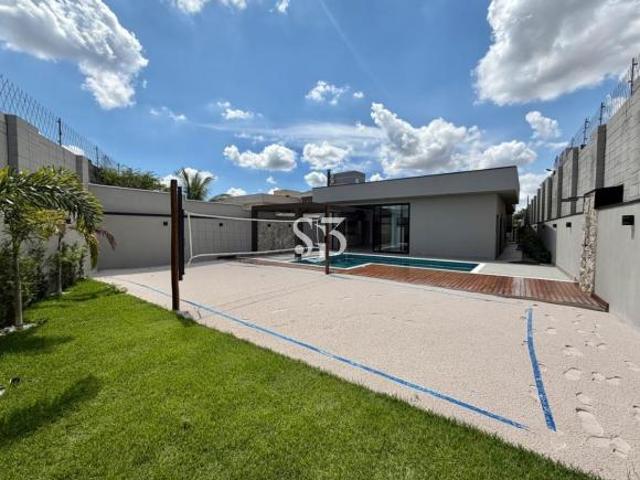 Luxuosa Residência Térrea à Venda no Swiss Park Campinas: 4 Suítes, Espaço Gourmet e Quadra de Beach