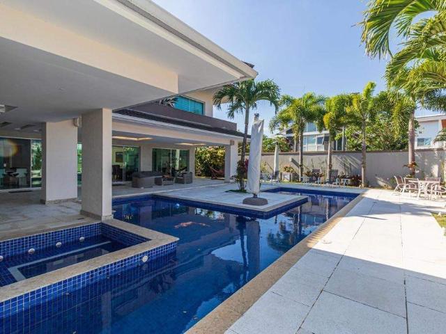 Luxuosa Villa Del Lago com elevador e piscina Climatizada