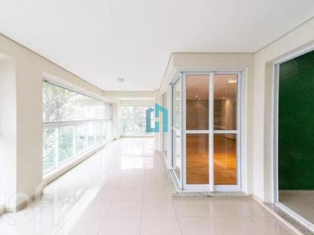 Luxuoso Apartamento na Vila Olímpia