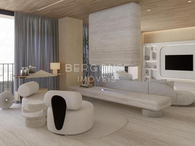 Luxuoso apartamento no Mossunguê, Ecoville, em Cur