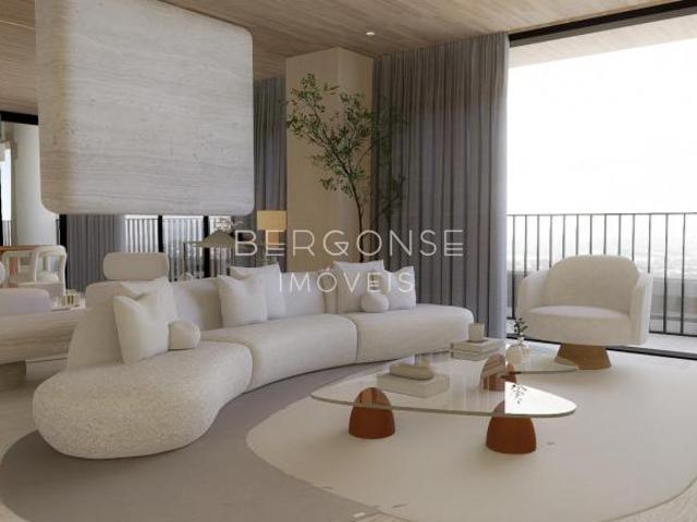 Luxuoso apartamento no Mossunguê, Ecoville, em Cur