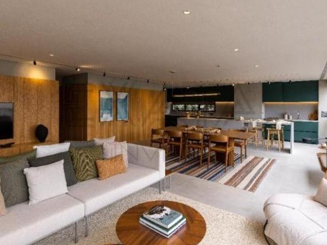 Luxuoso apartamento à venda em Pinheiros, São Paulo 4 quartos, 2 suítes, 5 salas, 4 banheiros, 3 v