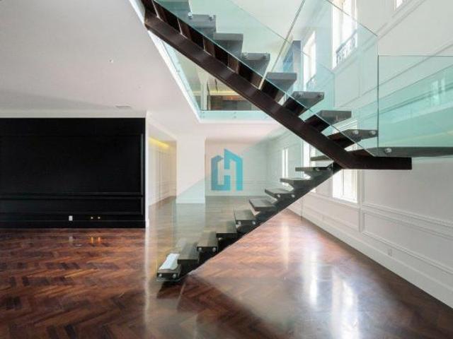 Luxuoso Apartamento à Venda no Jardim Guedala