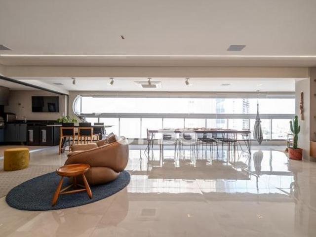 Luxuoso apartamento de 03 suítes no Setor Marista, Goiânia, com vista espetacular! Desfrute de 287