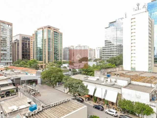 Luxuoso Apartamento de 225m² no Coração do Itaim Bibi