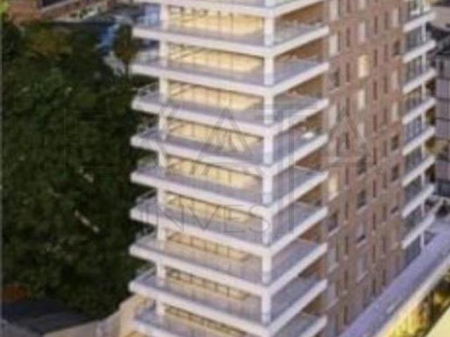 Luxuoso apartamento de 4 quartos, 4 suítes, 6 salas e 6 banheiros no coração de Ibirapuera, São Paul
