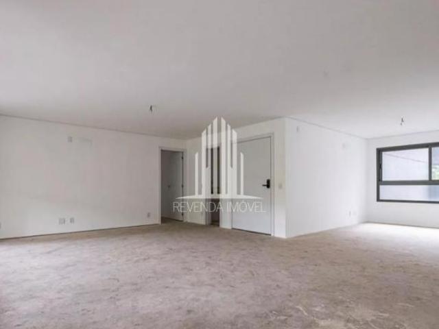 Luxuoso apartamento de 4 quartos e 2 suítes no Sumaré, São Paulo SP, com 200m² e 3 vagas de garagem