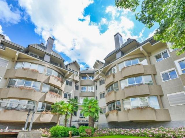 LUXUOSO APARTAMENTO EM GRAMADO