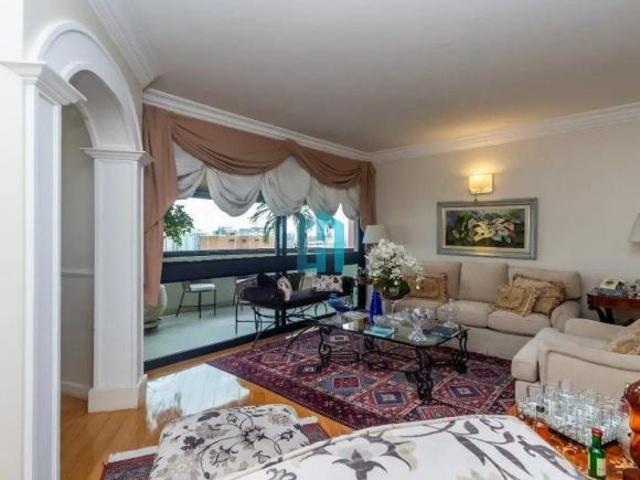 Luxuoso Apartamento em Indianópolis São Paulo