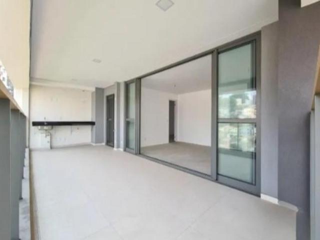Luxuoso Apartamento em São Paulo Sumaré