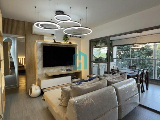 Luxuoso Apartamento em Vila Mariana, SP
