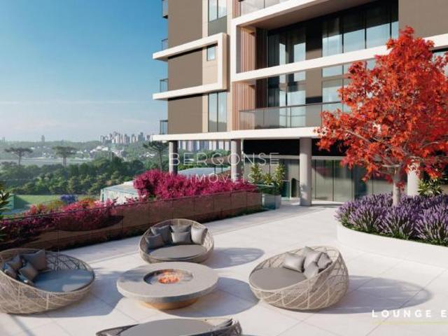 Luxuoso apartamento localizado no Mossunguê, em Cu