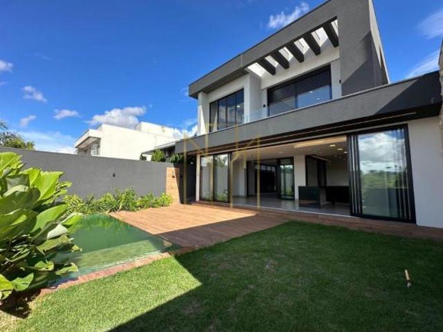 Luxuoso Condomínio Gávea Paradiso: 4 quartos, 4 suítes, 3 vagas, 298m² Uberlândia MG, bairro Gávea
