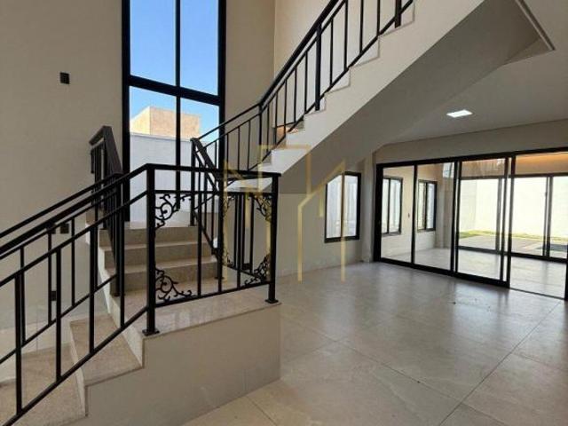 Luxuoso Condomínio Splendido à Venda em Uberlândia MG, Bairro Laranjeiras: 4 Quartos, 4 Suítes, 2 Sa